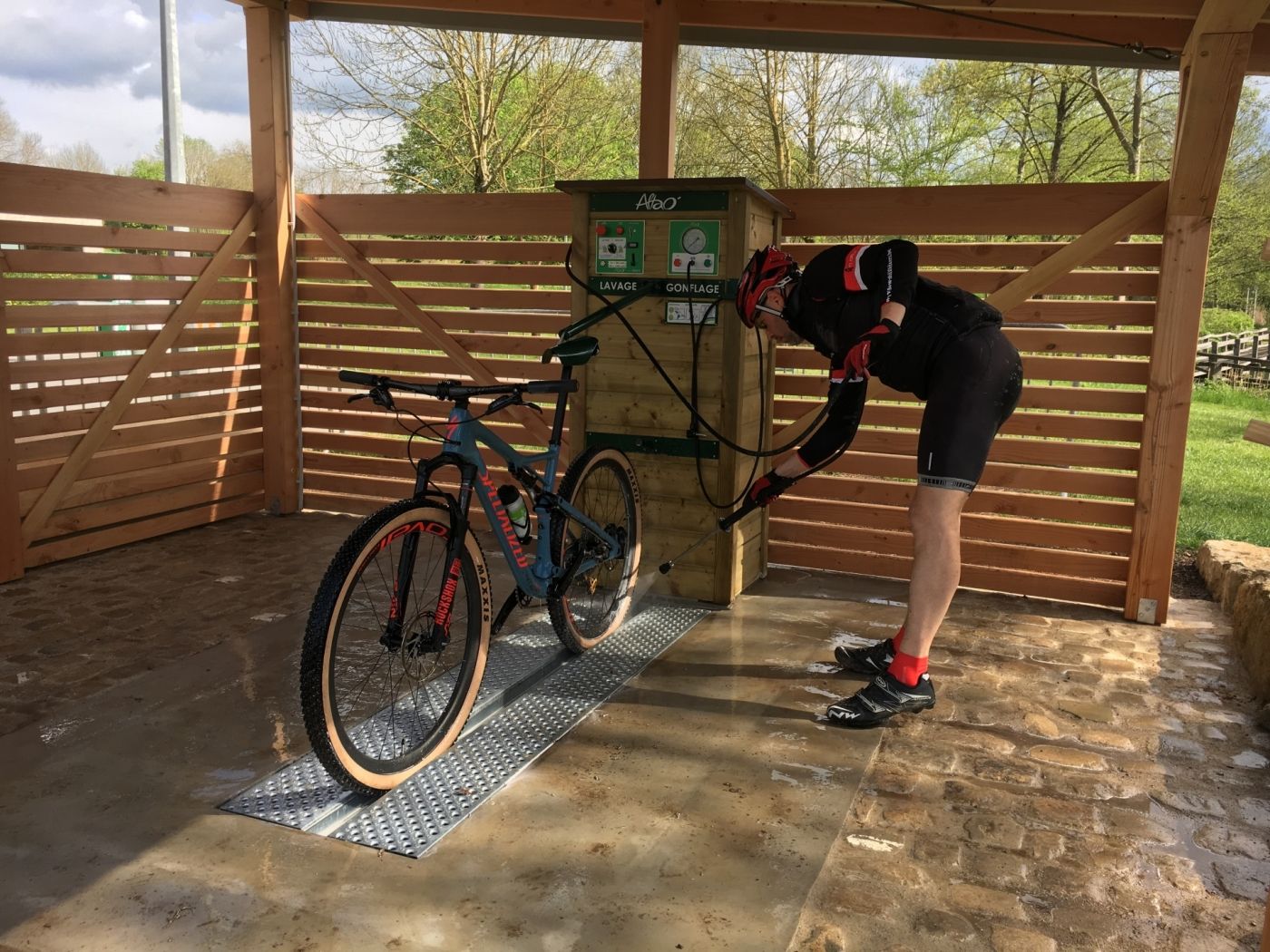 Mountainbike Wash Station - Echternach - Mullerthal